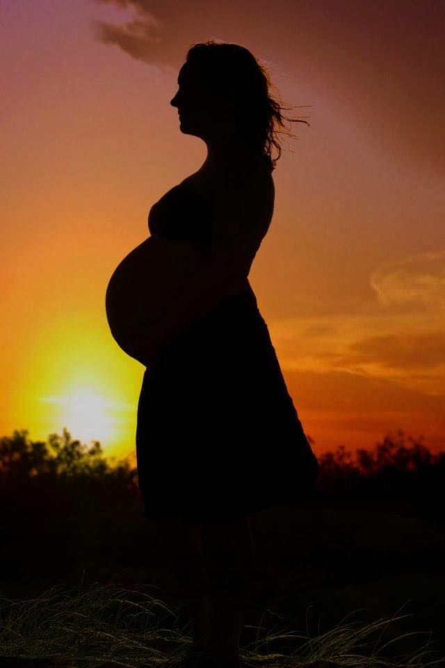 10 Amazingly Creative And Beautiful Maternity Photo Shoot Ideas 10 Amazingly Creative And Beautiful Maternity Photo Shoot Ideas